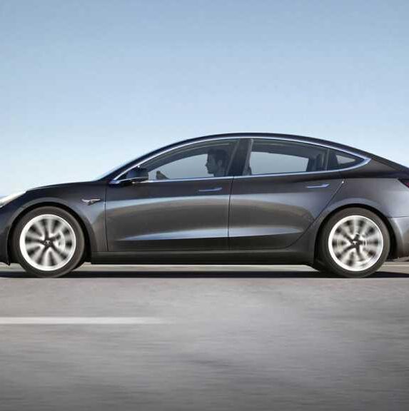 Precio, depreciación y valor del Tesla Roadster 2021